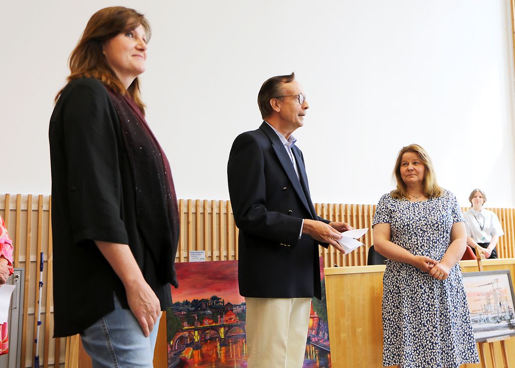 Tejuka - lehti | Teakilla pääsee rakkauden ilmapiiriin