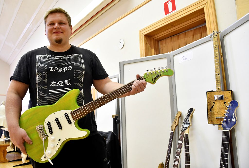 Tejuka - lehti | Norin kitaranikkari tekee soittimia puusta